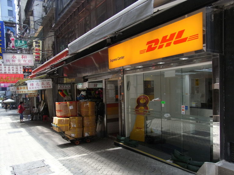 1024px-HK_上環_Sheung_Wan_永和街_Wing_Wo_Street_shop_DHL_Express_Center_June ...